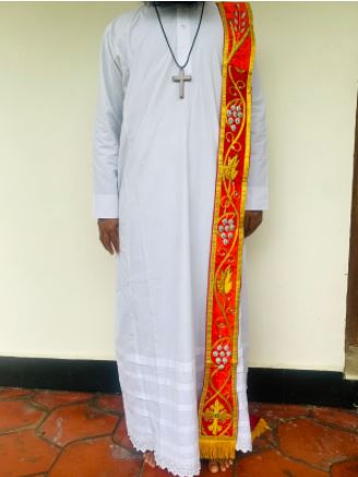 Liturgical Vestments of Deacons and Priests | One In Christ